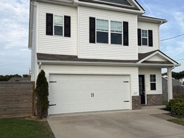 2117 Franks Ct, Columbia, TN 38401
