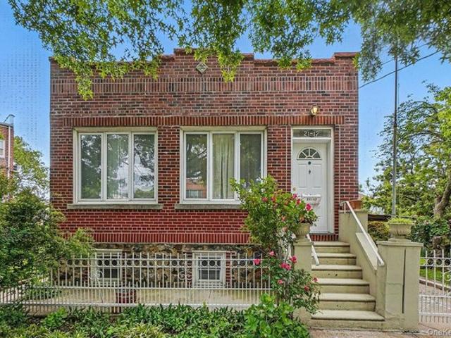2117 Hazen St, East Elmhurst, NY 11370