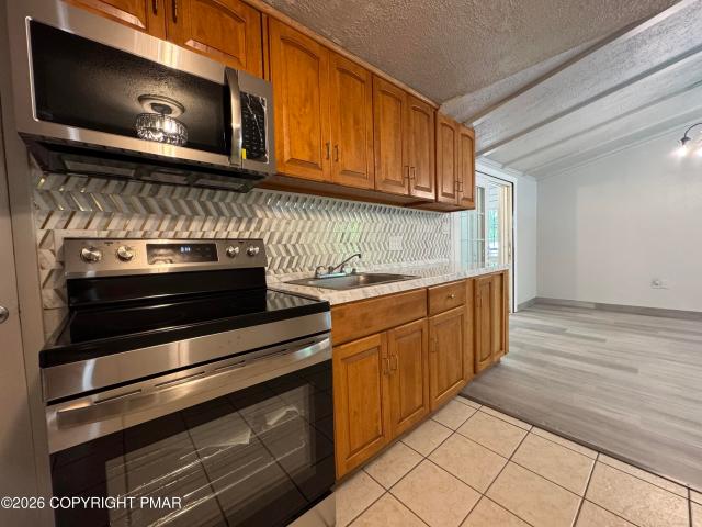 2117 Heathrow Lane