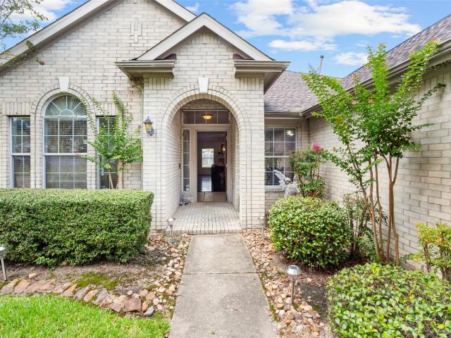 2117 Laughing Gull Ln, League City, TX 77573 | MLS #74927