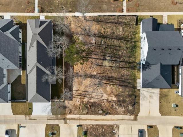 2117 Pecan Square
