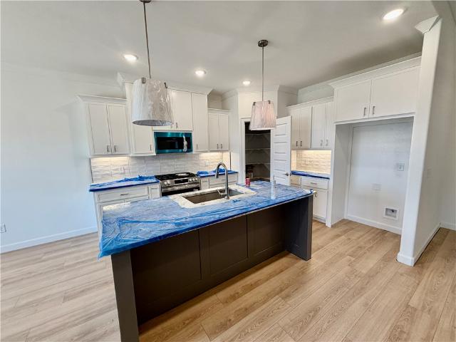 2117 Porter Street