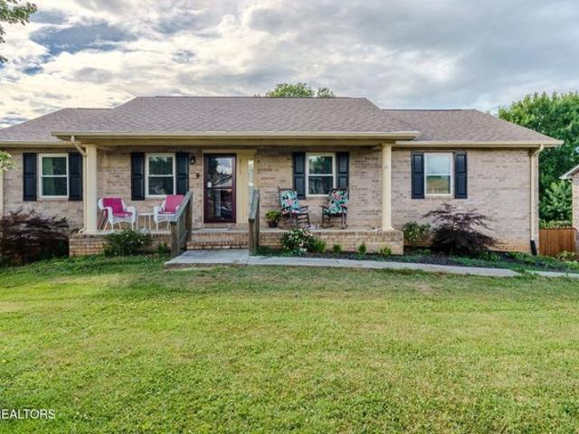 2117 Raulston View Dr, Maryville, TN 37803