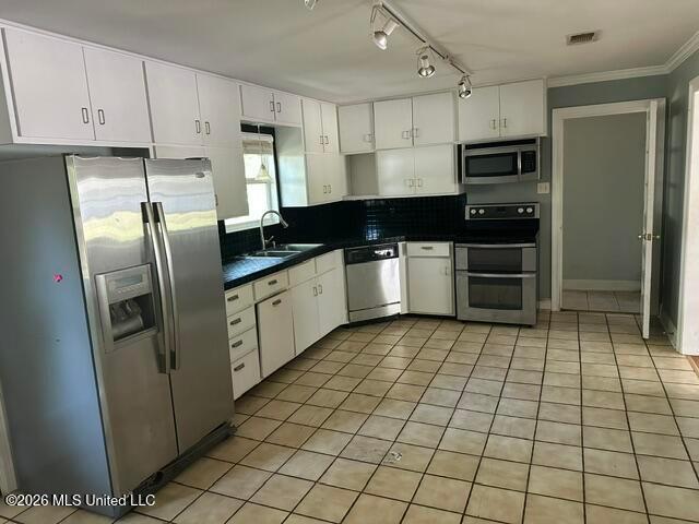 2117 Sandalwood Place