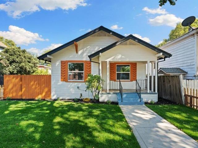 2117 14th St, Sacramento, CA 95818