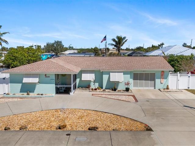 21184 Edgewater Dr, Port Charlotte, FL 33952 | MLS #C7521