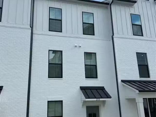 2118 Magnolia Blossom Way, Charlotte, NC 28211