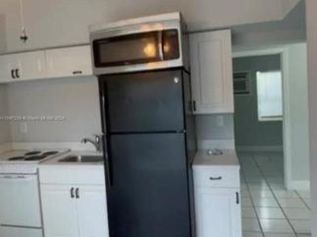 2118 N 19th Ave #1, Hollywood, FL 33020