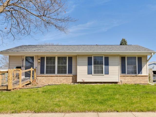 2118 N 4th Ave E, Newton, IA 50208