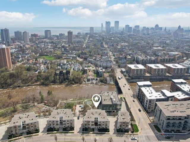2118 N Commerce St Unit 2118, Milwaukee, WI 53212