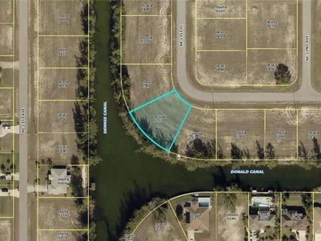 2118 NE 35th Ln, Cape Coral, FL 33909