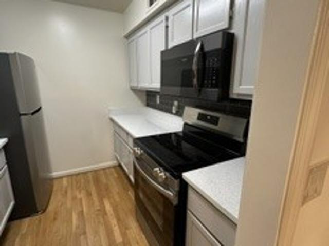 2118 Acklen Avenue # 4