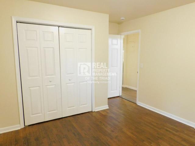 2118 Everitt Street 2 Bedroom Apartment for Rent at 2118 Everitt St, Greensboro, NC 27401