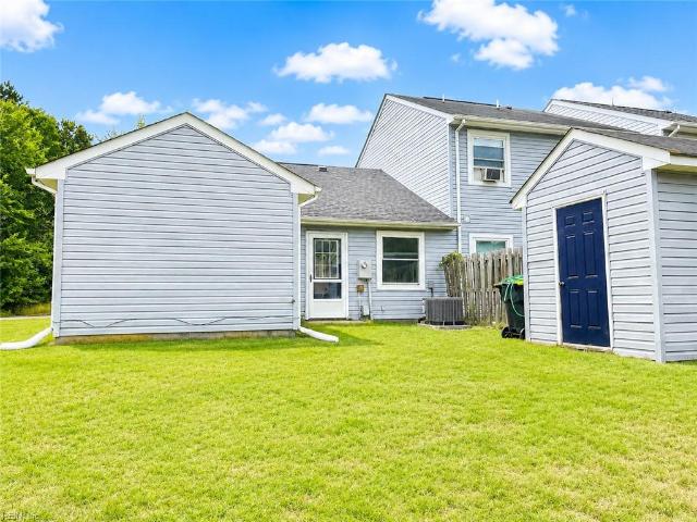 2118 King James Ct