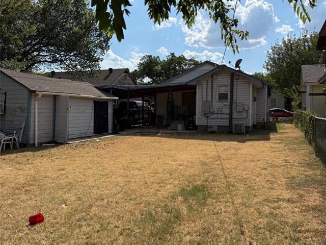 2118 Roosevelt Avenue