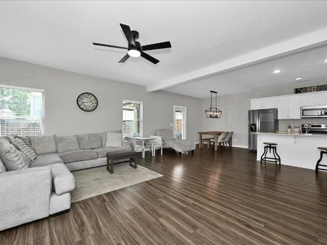 2118 Sullivan Dr