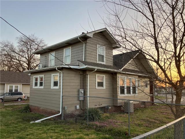 2118 Walnut Street