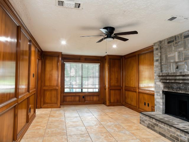 2118 Waterfall Drive