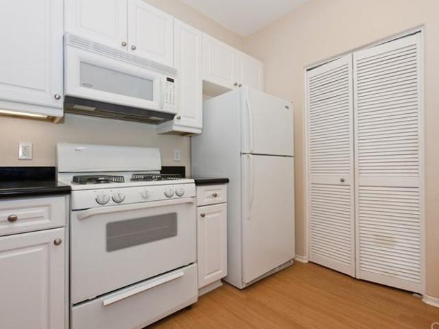 2118 Watermarke Pl Irvine, CA 92612