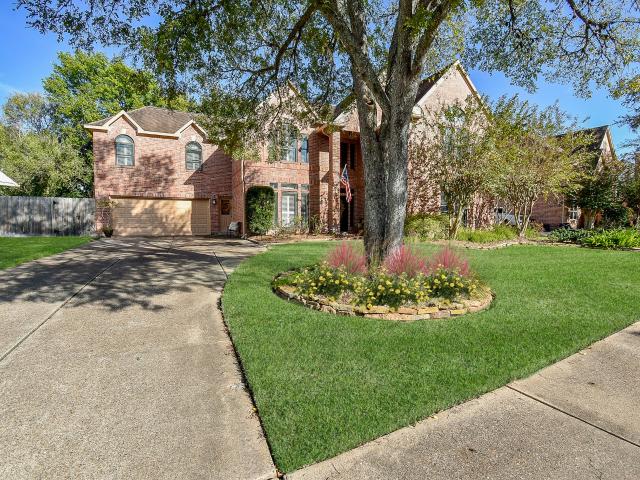 2118 Woodland Drive