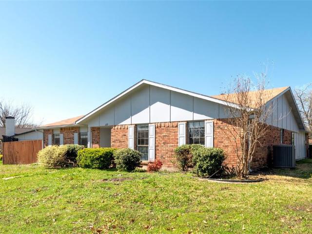 2119 Meadfoot Rd, Carrollton, TX 75007 | MLS #21193 | Compass