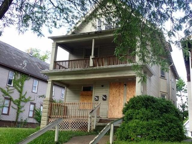 2119 N 40th St Unit 2121, Milwaukee, WI 53208