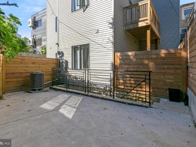2119 N Front Street # 001