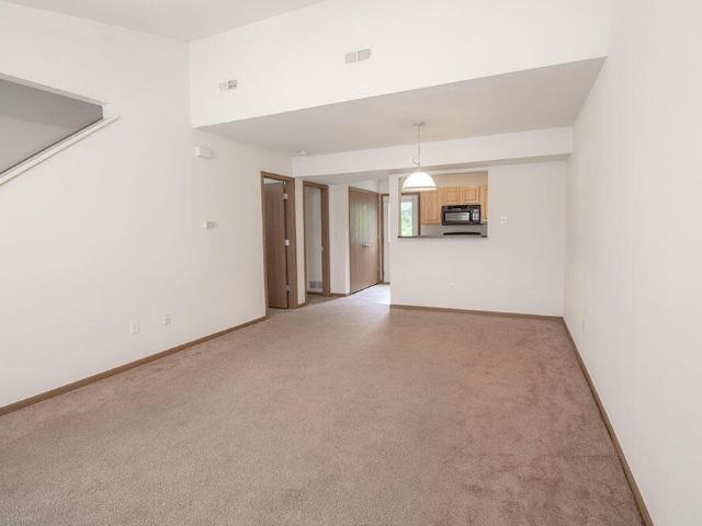 2119 ballenger ln
