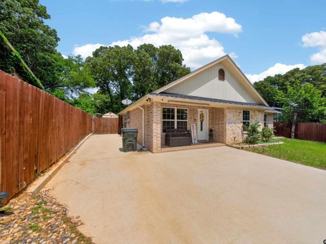 2119 Boswell St, Tyler, TX 75701 | MLS #26005