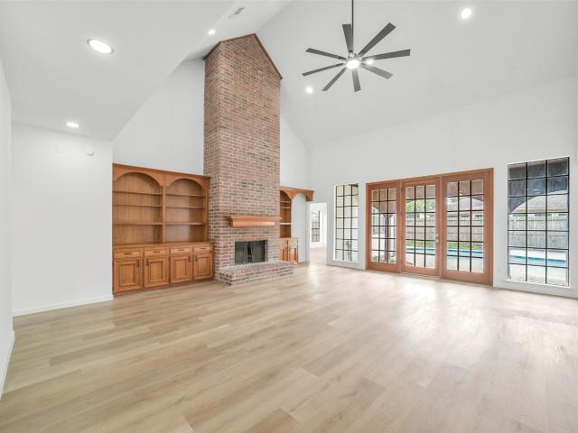 2119 Bright Meadows Dr, Missouri City, TX 77489 | Compass