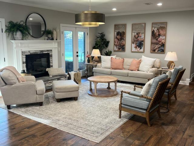 2119 coker hampton
