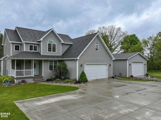 2119 E Vienna Rd, Clio, MI 48420