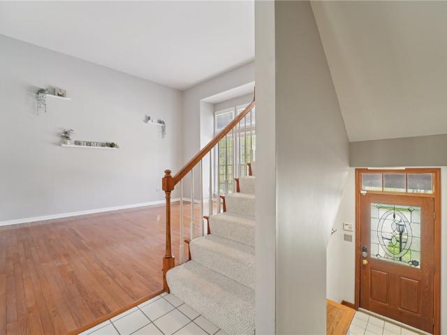 2119 Huntington Ct S