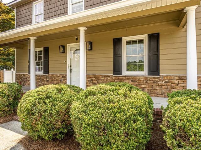 2119 Hollyridge Place