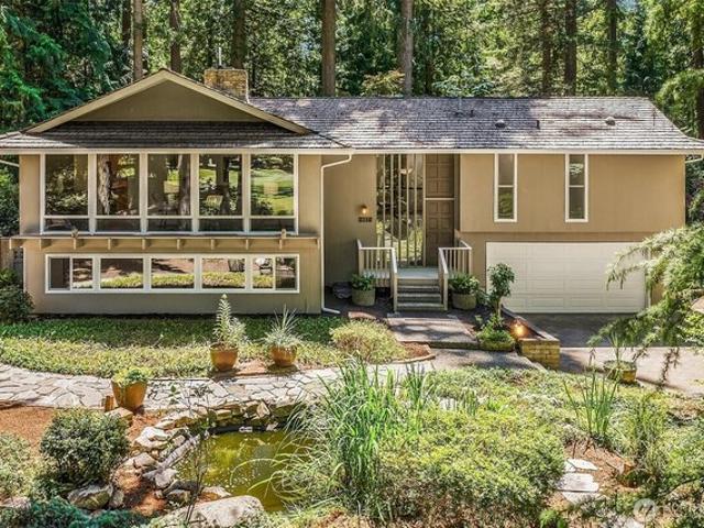 2119 Sahalee Dr W, Sammamish, WA 98074