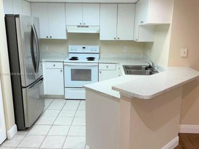 2119 SE 10th Ave #906, Fort Lauderdale, FL 33316
