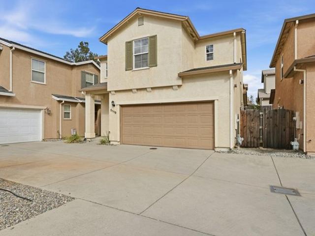 2119 Tuscany Way, Redding, CA 96003