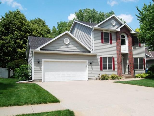 2119 W 35th St, Kearney, NE 68845