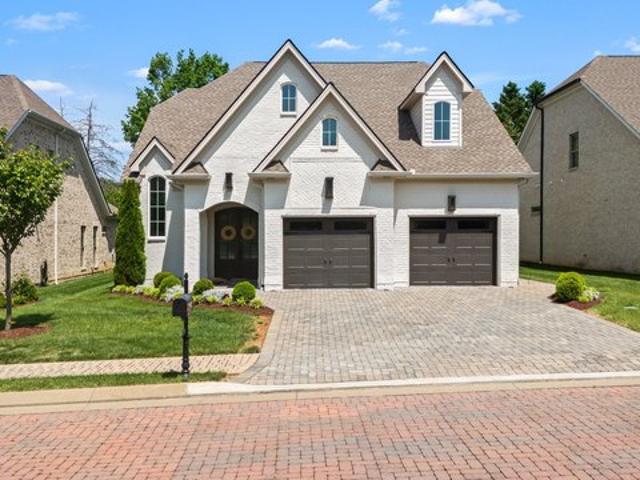 2119 White Poplar Ct, Murfreesboro, TN 37130