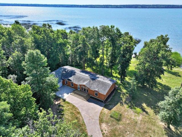 21100 Fir Trl, Park Rapids, MN 56470