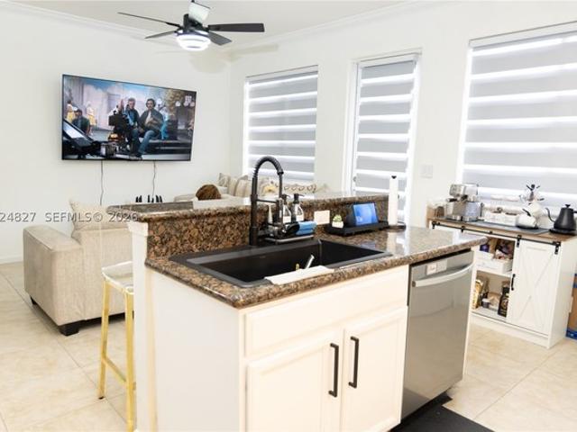 21101 NW 14th Pl Apt 335, Miami Gardens, FL 33169