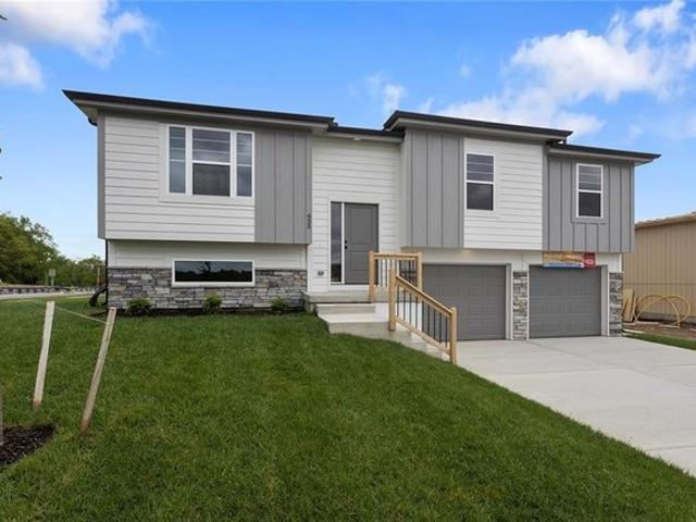 21104 E 6th Ter S, Independence, MO 64056