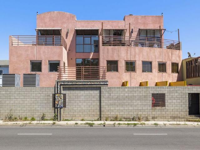 2110 Main