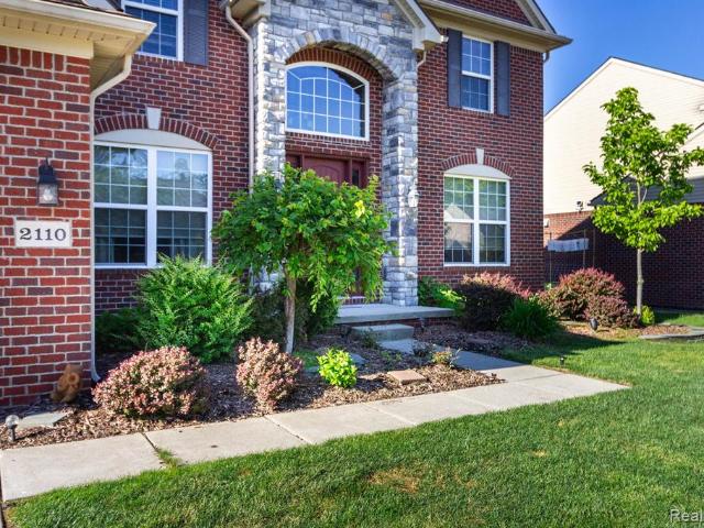 2110 Mayflower