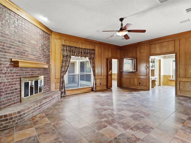 2110 Meadowview Court