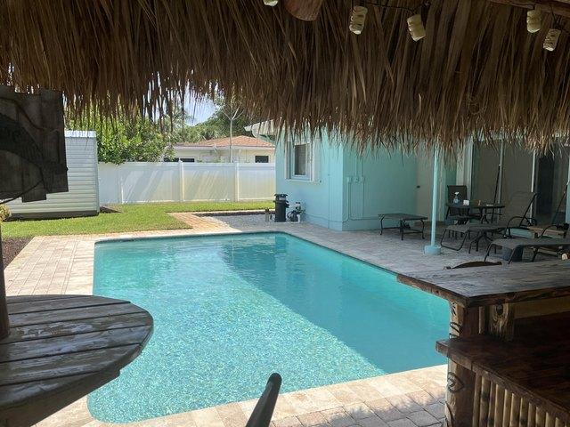 2110 NE 4th Ave, Boca Raton, FL 33431