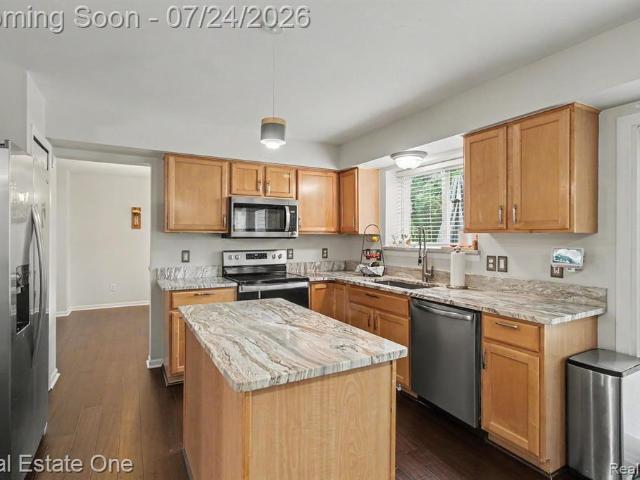 2110 Claiborne Court