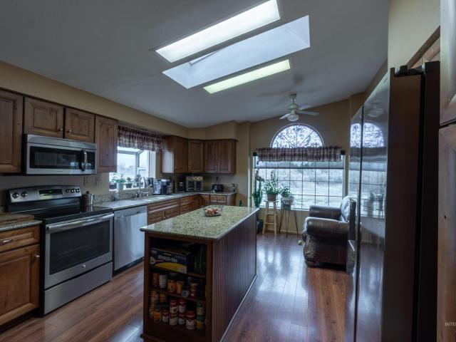 2110 E 3950 N