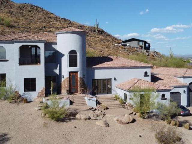 2110 E Kerry Ln, Phoenix, AZ 85024