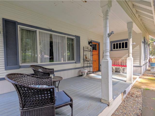 2110 e main st